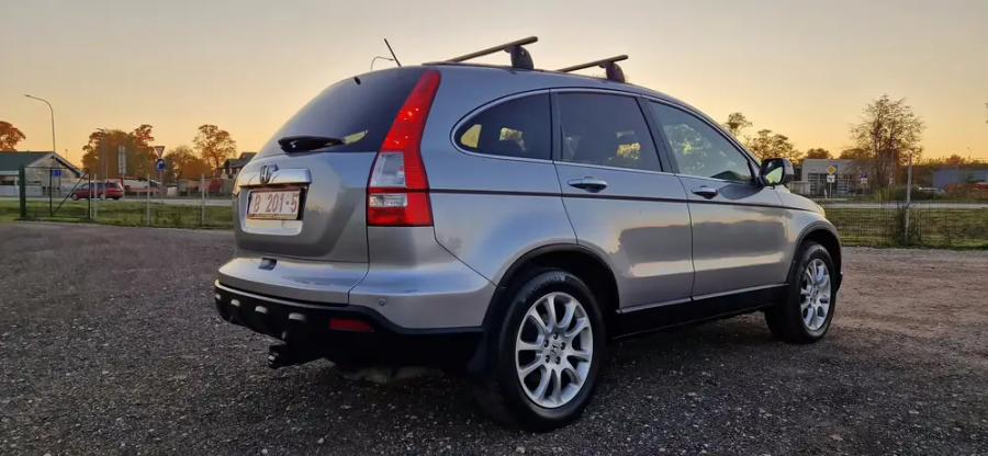 Pelēks Honda CR-V 2008 Daugavpils, ar dzinēja tilpumu 2.20 L un nobraukumu 193 tūkst. km par 6150 €, foto 6 vietnē AUTOMOTO.COM.LV