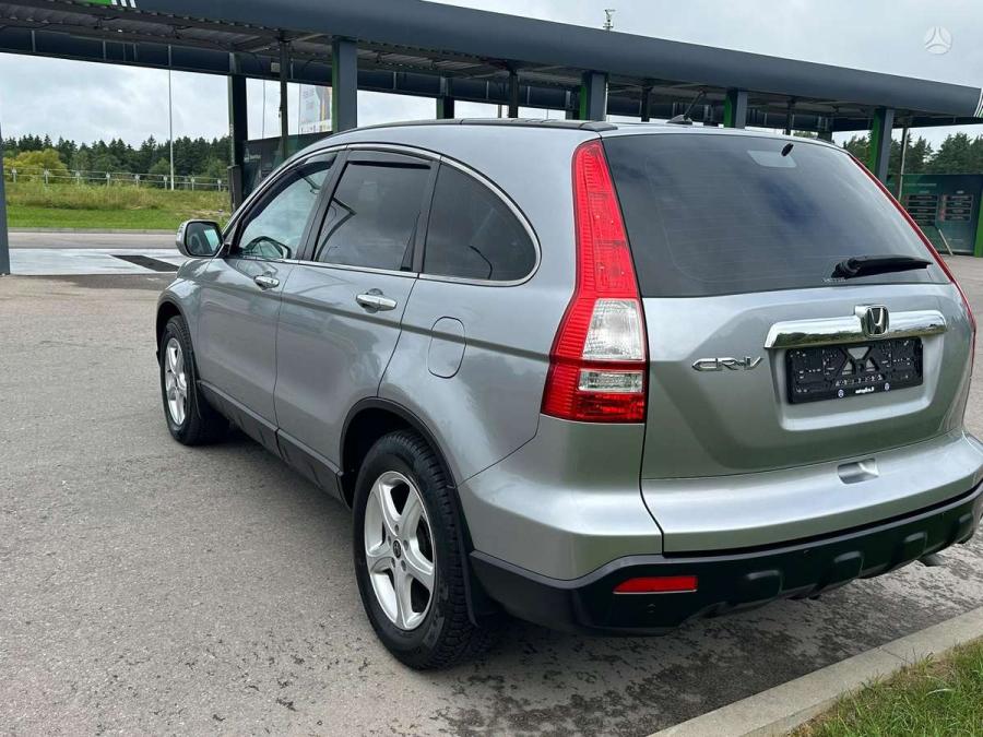 Pelēks Honda CR-V 2008 Utena, ar dzinēja tilpumu 2.20 L un nobraukumu 191 tūkst. km par 6350 €, foto 3 vietnē AUTOMOTO.COM.LV