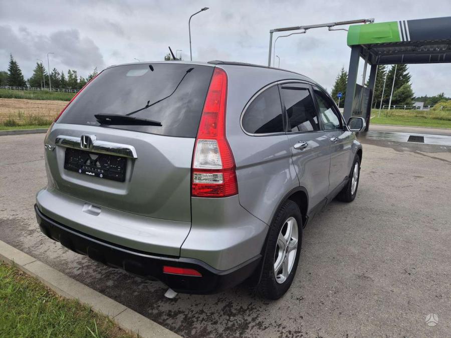 Pelēks Honda CR-V 2008 Utena, ar dzinēja tilpumu 2.20 L un nobraukumu 191 tūkst. km par 6350 €, foto 9 vietnē AUTOMOTO.COM.LV