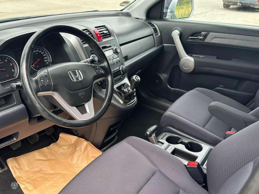 Pelēks Honda CR-V 2008 Utena, ar dzinēja tilpumu 2.20 L un nobraukumu 191 tūkst. km par 6350 €, foto 14 vietnē AUTOMOTO.COM.LV
