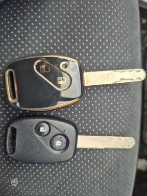 Pelēks Honda CR-V 2008 Utena, ar dzinēja tilpumu 2.20 L un nobraukumu 191 tūkst. km par 6350 €, foto 23 vietnē AUTOMOTO.COM.LV