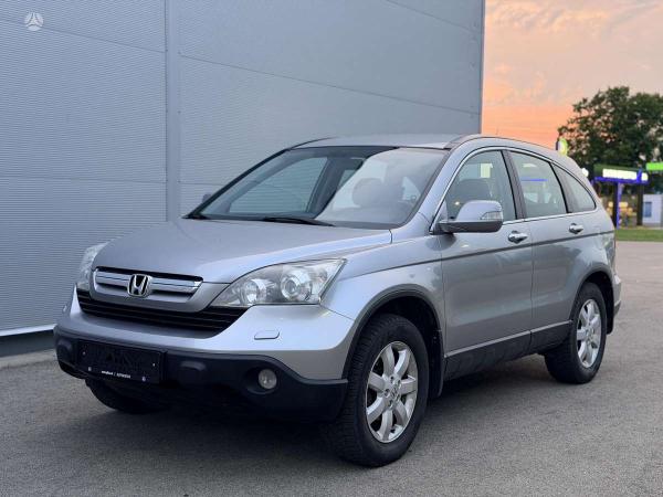 Grey Honda CR-V 2008 in Utena, with an engine capacity of 2.00 L and mileage of 400 thousand km for 3990 €, photo 7 on AUTOMOTO.COM.LV