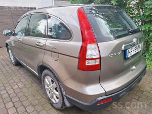 Pelēks Honda CR-V 2008 Rīga, ar dzinēja tilpumu 2.00 L un nobraukumu 177 tūkst. km par 5500 €, foto 5 vietnē AUTOMOTO.COM.LV