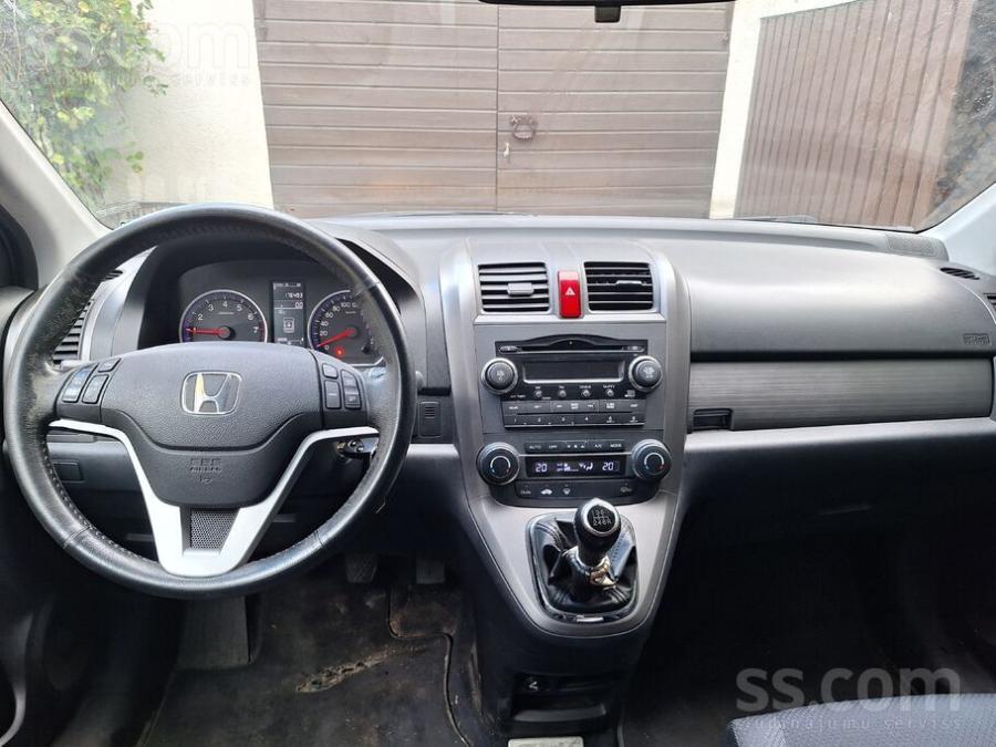 Pelēks Honda CR-V 2008 Rīga, ar dzinēja tilpumu 2.00 L un nobraukumu 177 tūkst. km par 5500 €, foto 7 vietnē AUTOMOTO.COM.LV
