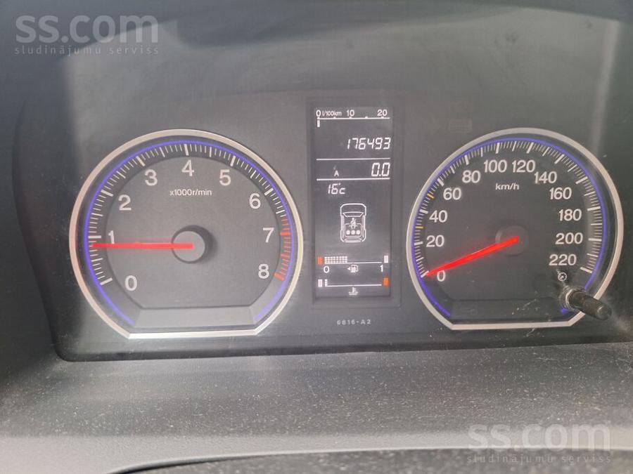 Pelēks Honda CR-V 2008 Rīga, ar dzinēja tilpumu 2.00 L un nobraukumu 177 tūkst. km par 5500 €, foto 8 vietnē AUTOMOTO.COM.LV