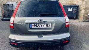 Grey Honda CR-V 2008 in Vilnius, with an engine capacity of 2.00 L and mileage of 291 thousand km for 3500 €, photo 3 on AUTOMOTO.COM.LV