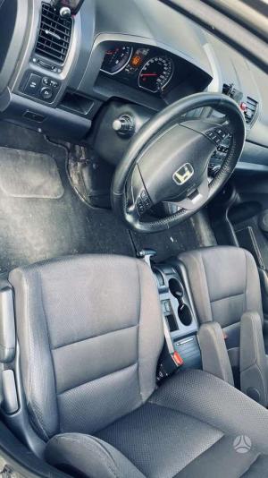 Grey Honda CR-V 2008 in Vilnius, with an engine capacity of 2.00 L and mileage of 291 thousand km for 3500 €, photo 5 on AUTOMOTO.COM.LV