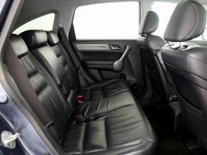 Pelēks Honda CR-V 2008 Tallina, ar dzinēja tilpumu 2.00 L un nobraukumu 267 tūkst. km par 3699 €, foto 8 vietnē AUTOMOTO.COM.LV
