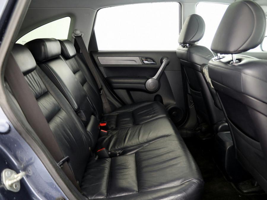 Pelēks Honda CR-V 2008 Tallina, ar dzinēja tilpumu 2.00 L un nobraukumu 267 tūkst. km par 3699 €, foto 8 vietnē AUTOMOTO.COM.LV