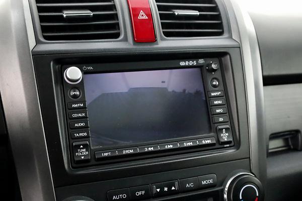 Pelēks Honda CR-V 2008 Tallina, ar dzinēja tilpumu 2.00 L un nobraukumu 267 tūkst. km par 3699 €, foto 9 vietnē AUTOMOTO.COM.LV