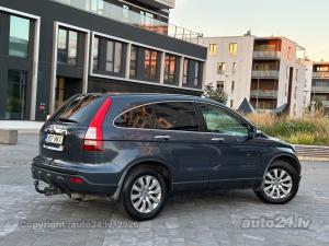 Pelēks Honda CR-V 2008 Tallina, ar dzinēja tilpumu 2.00 L un nobraukumu 259 tūkst. km par 4650 €, foto 9 vietnē AUTOMOTO.COM.LV