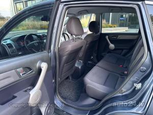 Pelēks Honda CR-V 2008 Tallina, ar dzinēja tilpumu 2.00 L un nobraukumu 259 tūkst. km par 4650 €, foto 16 vietnē AUTOMOTO.COM.LV