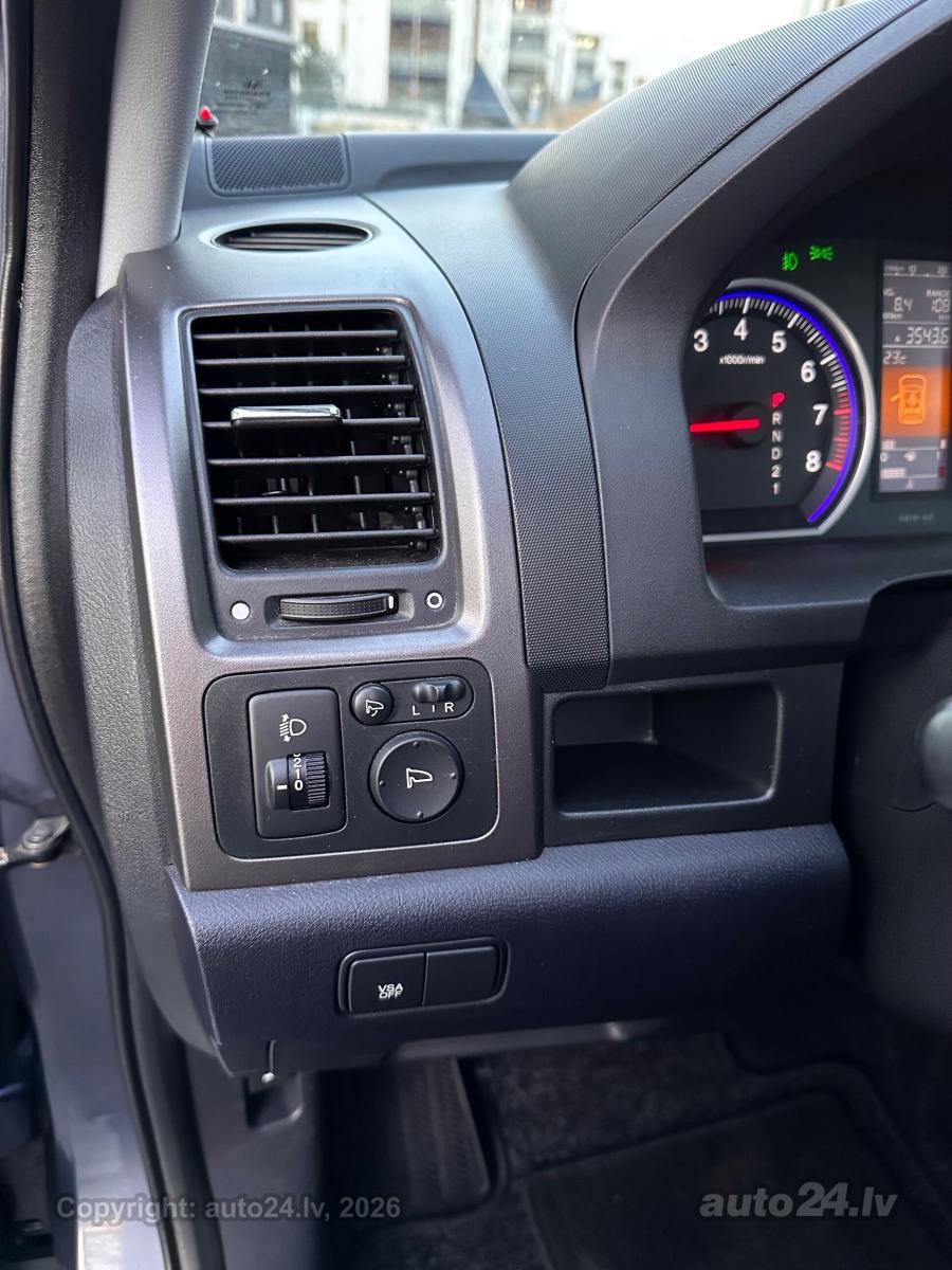 Pelēks Honda CR-V 2008 Tallina, ar dzinēja tilpumu 2.00 L un nobraukumu 259 tūkst. km par 4650 €, foto 28 vietnē AUTOMOTO.COM.LV