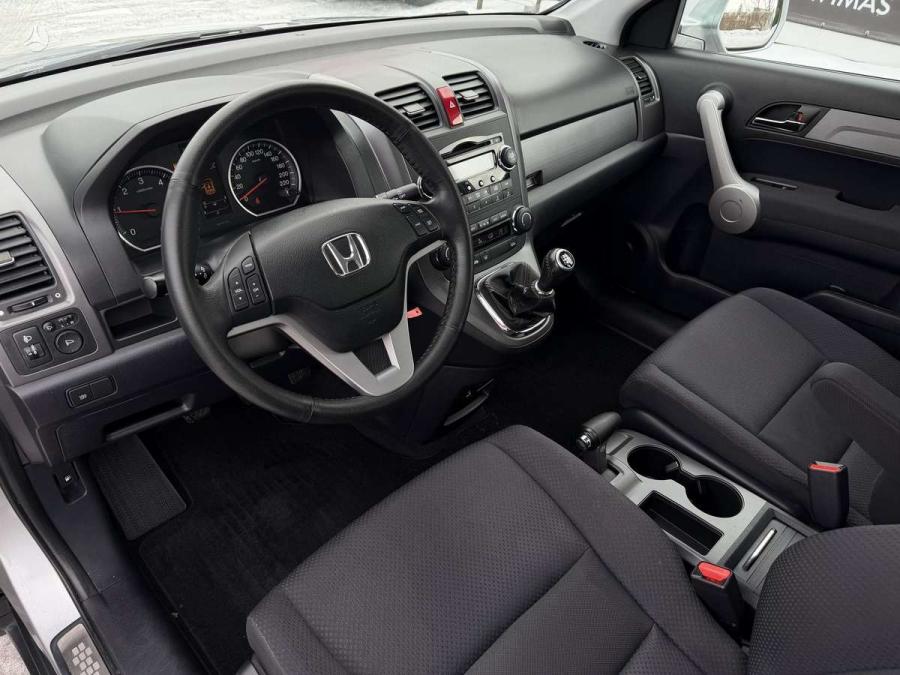 Pelēks Honda CR-V 2008 Viļņa, ar dzinēja tilpumu 2.20 L un nobraukumu 148 tūkst. km par 8888 €, foto 8 vietnē AUTOMOTO.COM.LV