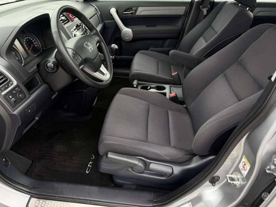 Pelēks Honda CR-V 2008 Viļņa, ar dzinēja tilpumu 2.20 L un nobraukumu 148 tūkst. km par 8888 €, foto 10 vietnē AUTOMOTO.COM.LV