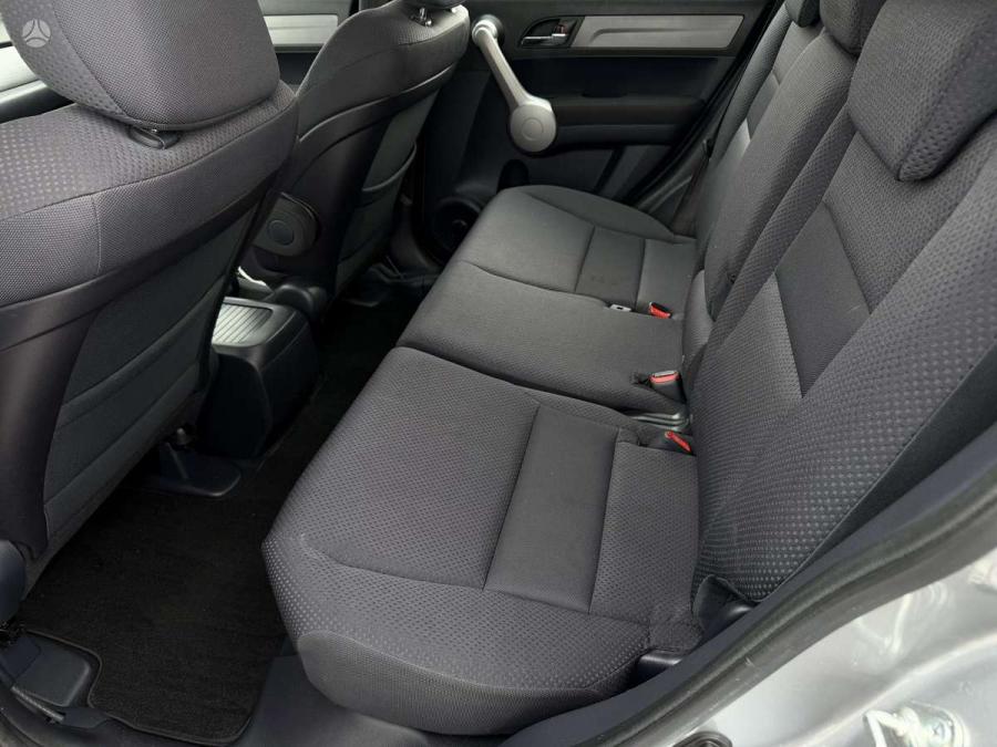 Pelēks Honda CR-V 2008 Viļņa, ar dzinēja tilpumu 2.20 L un nobraukumu 148 tūkst. km par 8888 €, foto 11 vietnē AUTOMOTO.COM.LV