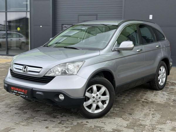 Grey Honda CR-V 2008 in Vilnius, with an engine capacity of 2.20 L and mileage of 148 thousand km for 8888 €, photo 1 on AUTOMOTO.COM.LV