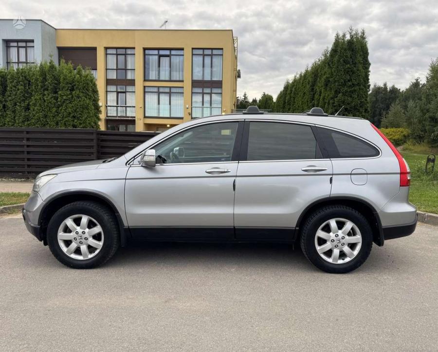 Pelēks Honda CR-V 2008 Viļņa, ar dzinēja tilpumu 2.20 L un nobraukumu 269 tūkst. km par 3850 €, foto 7 vietnē AUTOMOTO.COM.LV