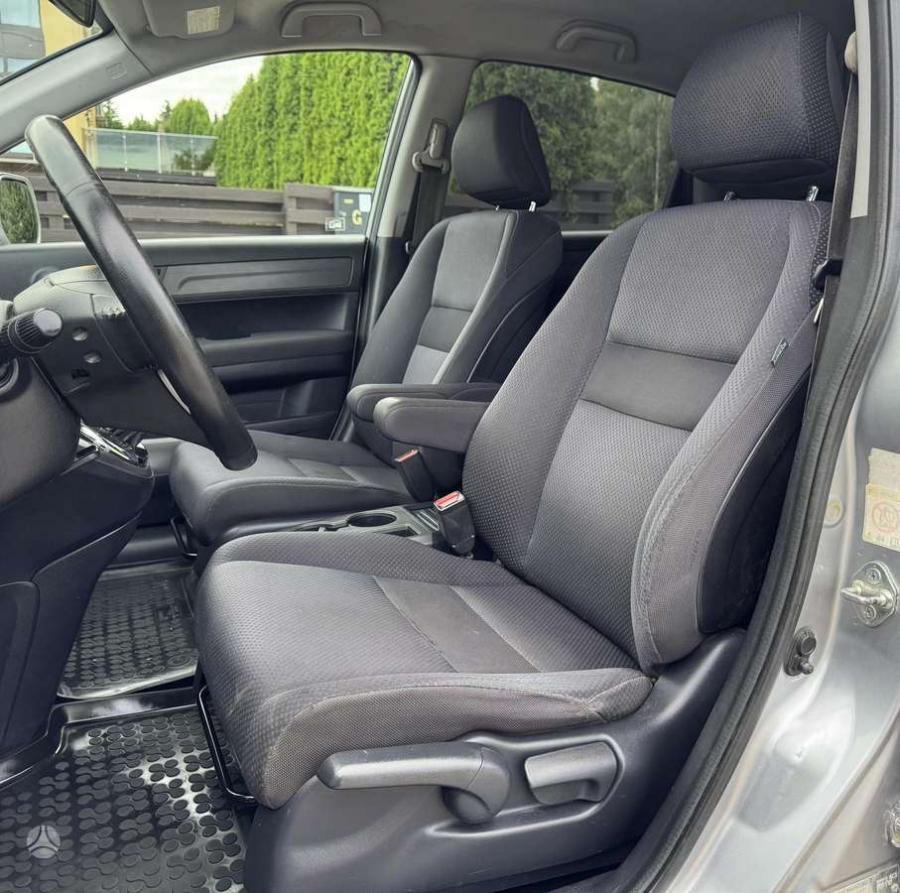 Pelēks Honda CR-V 2008 Viļņa, ar dzinēja tilpumu 2.20 L un nobraukumu 269 tūkst. km par 3850 €, foto 15 vietnē AUTOMOTO.COM.LV
