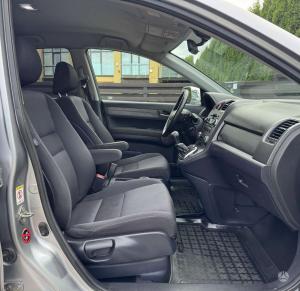 Pelēks Honda CR-V 2008 Viļņa, ar dzinēja tilpumu 2.20 L un nobraukumu 269 tūkst. km par 3850 €, foto 16 vietnē AUTOMOTO.COM.LV