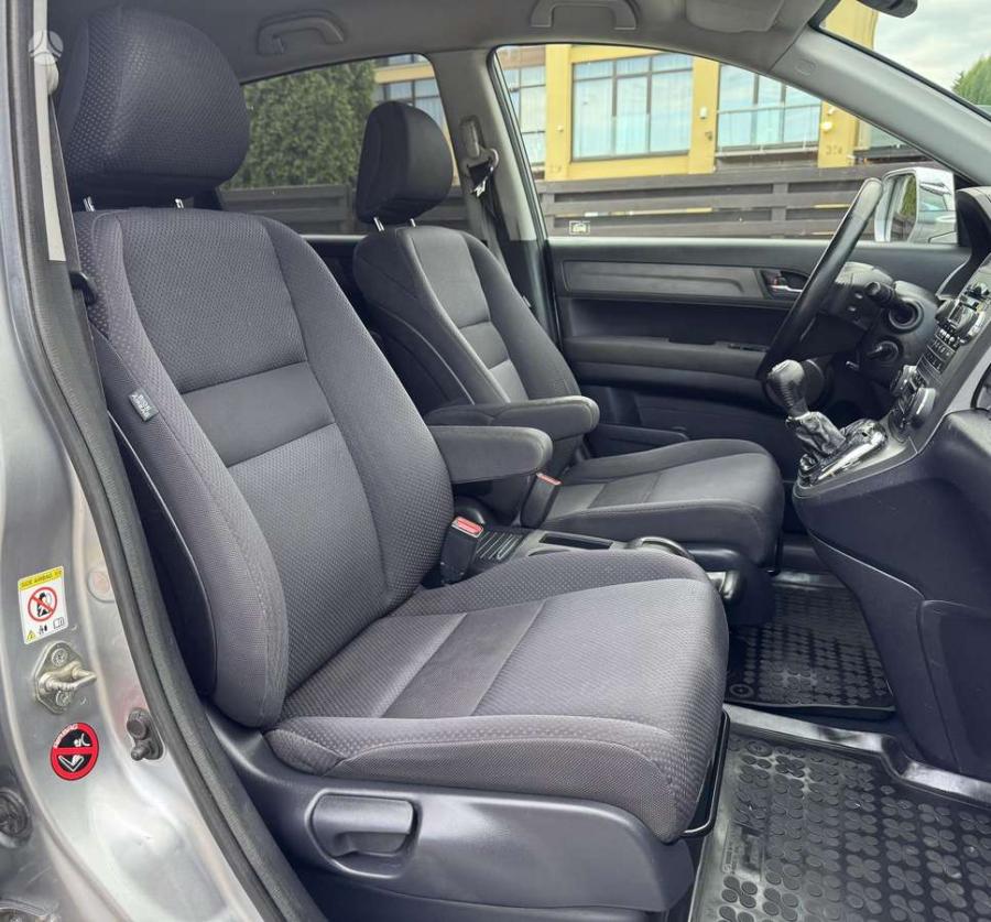 Pelēks Honda CR-V 2008 Viļņa, ar dzinēja tilpumu 2.20 L un nobraukumu 269 tūkst. km par 3850 €, foto 17 vietnē AUTOMOTO.COM.LV