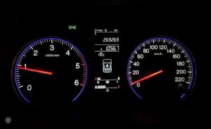 Pelēks Honda CR-V 2008 Viļņa, ar dzinēja tilpumu 2.20 L un nobraukumu 269 tūkst. km par 3850 €, foto 25 vietnē AUTOMOTO.COM.LV