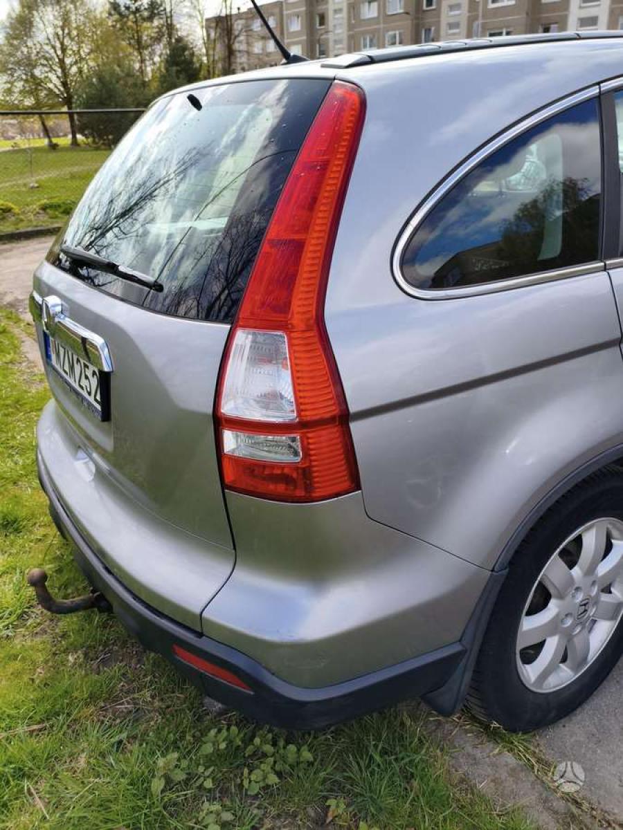 Pelēks Honda CR-V 2008 Viļņa, ar dzinēja tilpumu 2.20 L un nobraukumu 269 tūkst. km par 4500 €, foto 6 vietnē AUTOMOTO.COM.LV