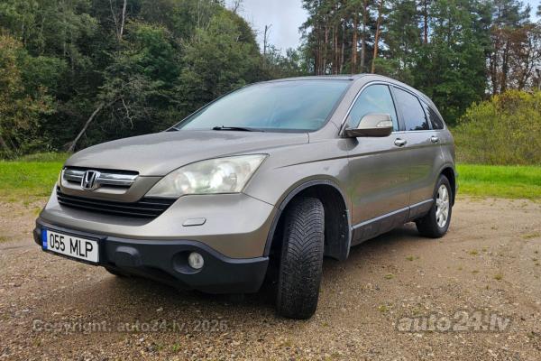 Honda CR-V 2008 Viljandi vietnē Pelēks Honda CR-V 2008 Viljandi, ar dzinēja tilpumu 2.00 L un nobraukumu 337 tūkst. km par 4500 €, foto 4 vietnē AUTOMOTO.COM.LV