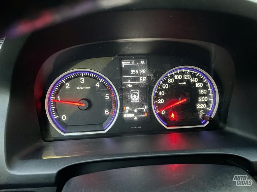 Pelēks Honda CR-V 2008 Viļņa, ar dzinēja tilpumu 2.20 L un nobraukumu 357 tūkst. km par 3950 €, foto 21 vietnē AUTOMOTO.COM.LV