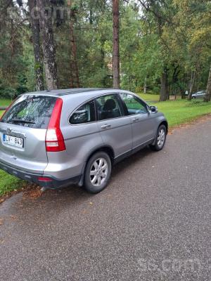 Grey Honda CR-V 2008 in Jelgava, with an engine capacity of 2.40 L and mileage of 300 thousand km for 3200 €, photo 4 on AUTOMOTO.COM.LV