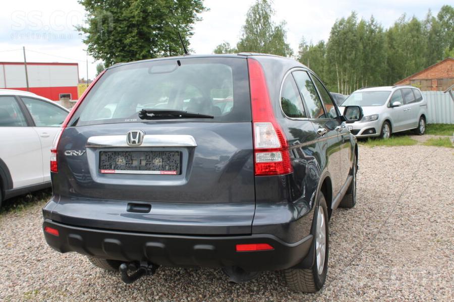 Pelēks Honda CR-V 2009 Daugavpils, ar dzinēja tilpumu 2.20 L un nobraukumu 238 tūkst. km par 6690 €, foto 7 vietnē AUTOMOTO.COM.LV