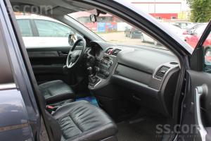 Pelēks Honda CR-V 2009 Daugavpils, ar dzinēja tilpumu 2.20 L un nobraukumu 238 tūkst. km par 6690 €, foto 12 vietnē AUTOMOTO.COM.LV