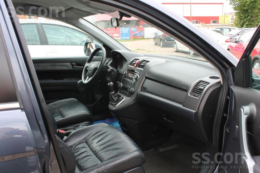 Pelēks Honda CR-V 2009 Daugavpils, ar dzinēja tilpumu 2.20 L un nobraukumu 238 tūkst. km par 6690 €, foto 12 vietnē AUTOMOTO.COM.LV