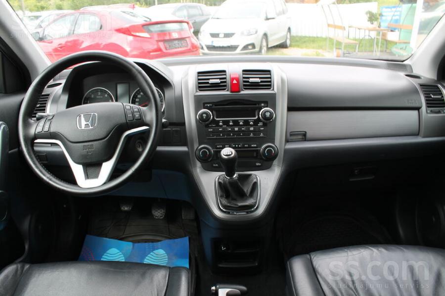 Pelēks Honda CR-V 2009 Daugavpils, ar dzinēja tilpumu 2.20 L un nobraukumu 238 tūkst. km par 6690 €, foto 14 vietnē AUTOMOTO.COM.LV