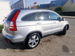 Pelēks Honda CR-V 2009 Alīta, ar dzinēja tilpumu 1.99 L un nobraukumu 277 tūkst. km par 5500 €, foto 5 vietnē AUTOMOTO.COM.LV