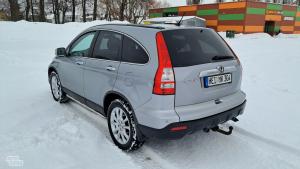 Grey Honda CR-V 2009 in Klaipeda, with an engine capacity of 2.20 L and mileage of 292 thousand km for 6200 €, photo 4 on AUTOMOTO.COM.LV