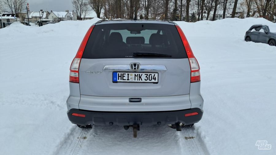 Grey Honda CR-V 2009 in Klaipeda, with an engine capacity of 2.20 L and mileage of 292 thousand km for 6200 €, photo 8 on AUTOMOTO.COM.LV