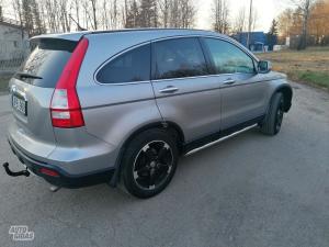 Grey Honda CR-V 2009 in Utena, with an engine capacity of 2.20 L and mileage of 358 thousand km for 3750 €, photo 6 on AUTOMOTO.COM.LV