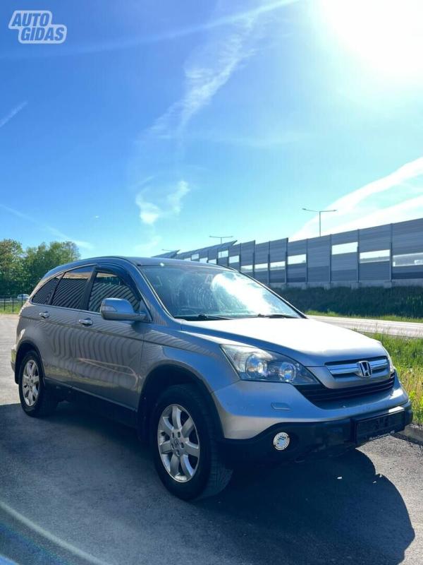 Pelēks Honda CR-V 2009 Marijampole, ar dzinēja tilpumu 2.20 L un nobraukumu 320 tūkst. km par 3900 €, foto 2 vietnē AUTOMOTO.COM.LV