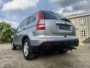 Grey Honda CR-V 2009 in Kaisiadorys, with an engine capacity of 2.20 L and mileage of 293 thousand km for 3850 €, photo 8 on AUTOMOTO.COM.LV
