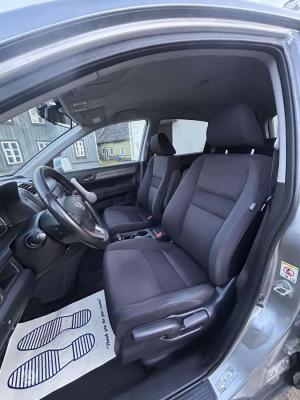 Grey Honda CR-V 2009 in Kaisiadorys, with an engine capacity of 2.20 L and mileage of 293 thousand km for 3850 €, photo 11 on AUTOMOTO.COM.LV