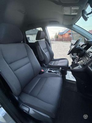 Grey Honda CR-V 2009 in Kaisiadorys, with an engine capacity of 2.20 L and mileage of 293 thousand km for 3850 €, photo 15 on AUTOMOTO.COM.LV