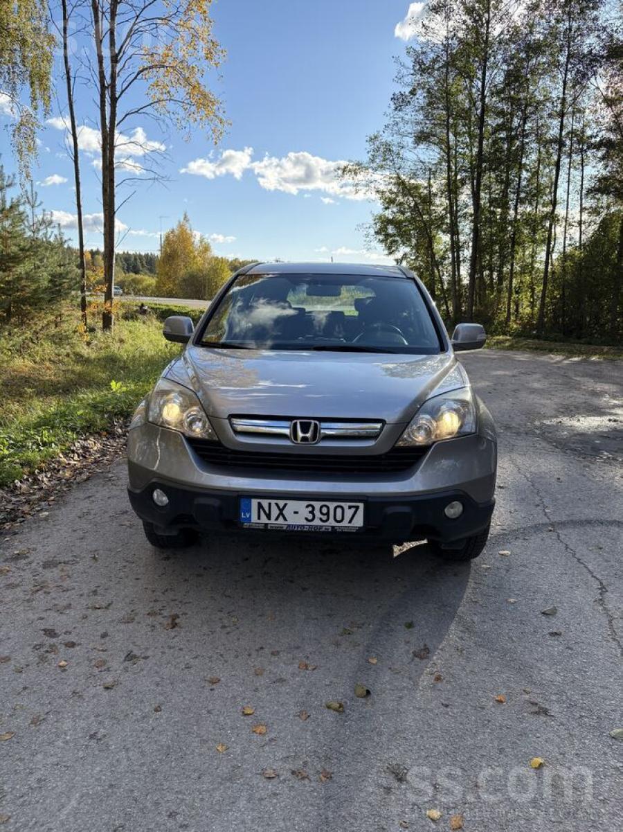 Pelēks Honda CR-V 2009 Jelgava, ar dzinēja tilpumu 2.20 L un nobraukumu 250 tūkst. km par 5000 €, foto 3 vietnē AUTOMOTO.COM.LV