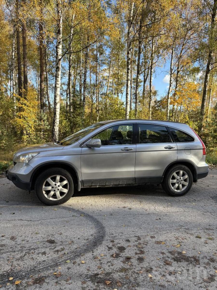 Pelēks Honda CR-V 2009 Jelgava, ar dzinēja tilpumu 2.20 L un nobraukumu 250 tūkst. km par 5000 €, foto 4 vietnē AUTOMOTO.COM.LV
