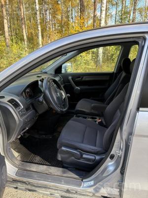 Pelēks Honda CR-V 2009 Jelgava, ar dzinēja tilpumu 2.20 L un nobraukumu 250 tūkst. km par 5000 €, foto 7 vietnē AUTOMOTO.COM.LV