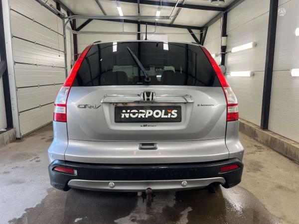 Grey Honda CR-V 2009 in Panevezys, with an engine capacity of 2.20 L and mileage of 387 thousand km for 4300 €, photo 8 on AUTOMOTO.COM.LV