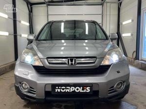 Grey Honda CR-V 2009 in Aukstieji Rusokai, with an engine capacity of 2.20 L and mileage of 387 thousand km for 4300 €, photo 3 on AUTOMOTO.COM.LV