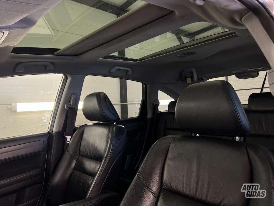 Grey Honda CR-V 2009 in Aukstieji Rusokai, with an engine capacity of 2.20 L and mileage of 387 thousand km for 4300 €, photo 14 on AUTOMOTO.COM.LV