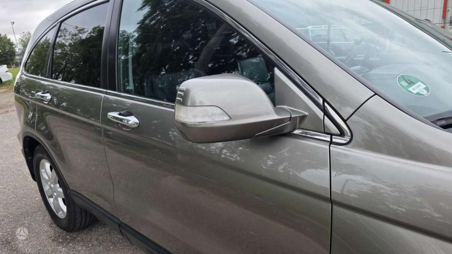 Pelēks Honda CR-V 2009 Šauļi, ar dzinēja tilpumu 2.20 L un nobraukumu 193 tūkst. km par 6150 €, foto 17 vietnē AUTOMOTO.COM.LV