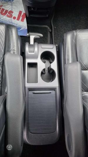 Pelēks Honda CR-V 2009 Šauļi, ar dzinēja tilpumu 2.20 L un nobraukumu 193 tūkst. km par 6150 €, foto 22 vietnē AUTOMOTO.COM.LV